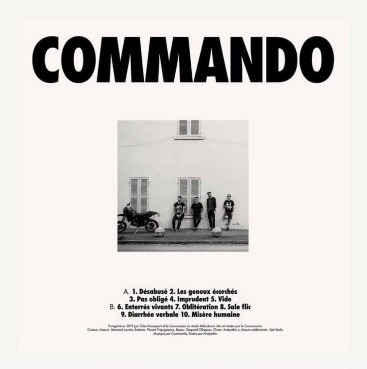 Commando Les Genoux Ecorch é s